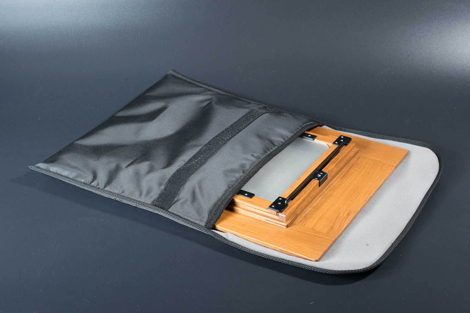 CHAMONIX CSC810Z057 Reducing Back Kit from 8x10 to 5x7 – Kudos Cameras