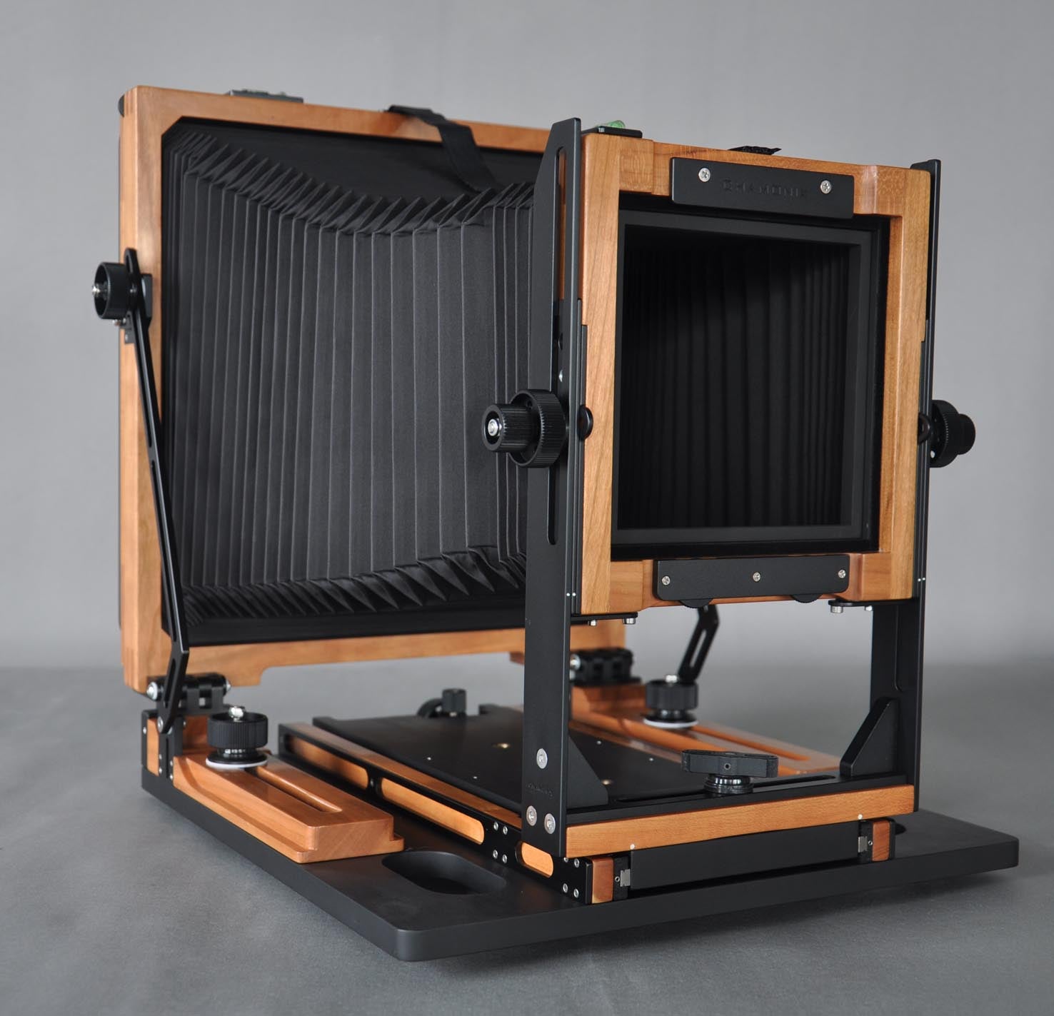 CHAMONIX 810V 8x10" View Camera – Kudos Cameras